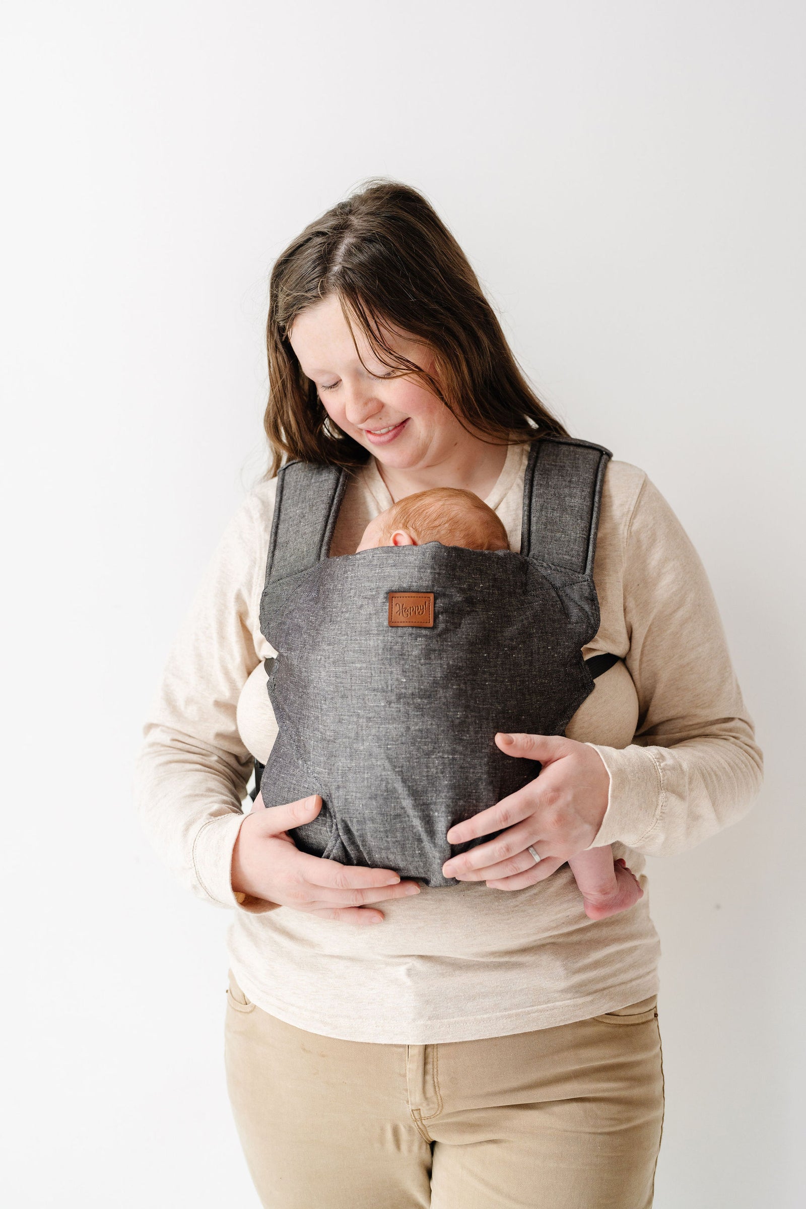 Exploring the World Together: Forward-Facing Baby Carriers – Happy Baby