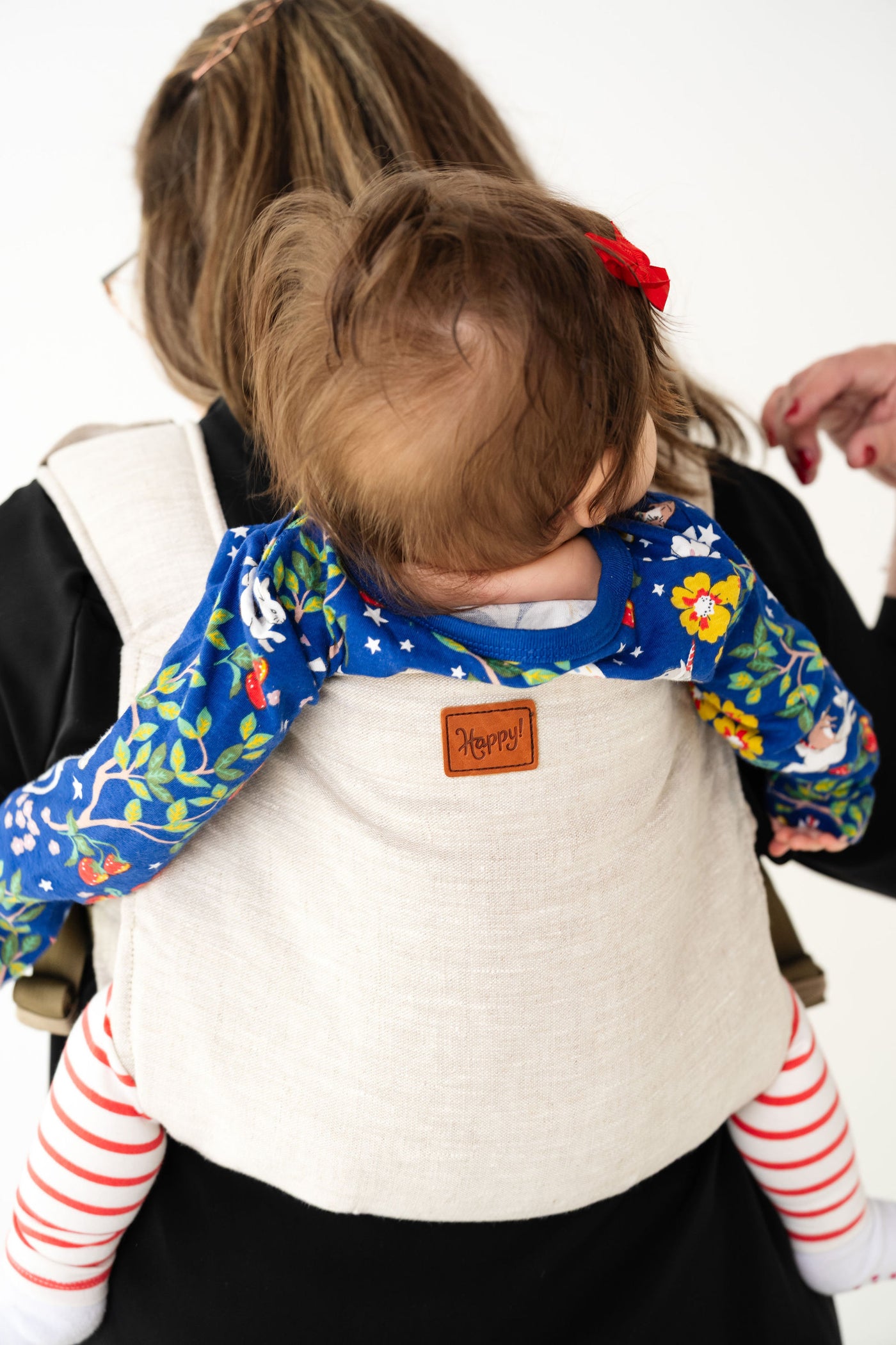 Exploring the World Together: Forward-Facing Baby Carriers – Happy Baby