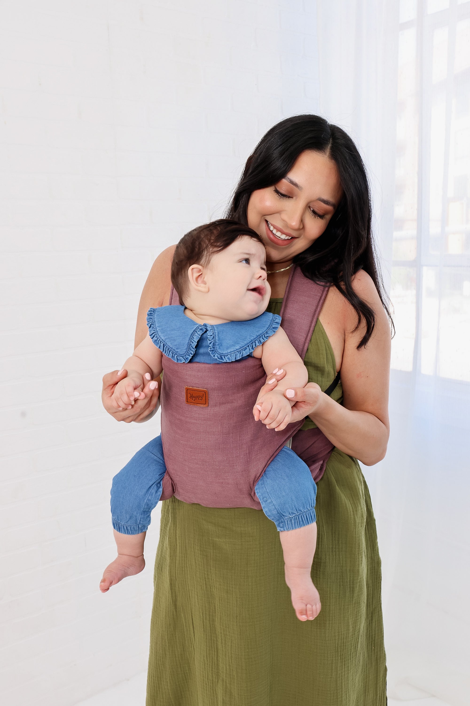 Exploring the World Together: Forward-Facing Baby Carriers – Happy Baby