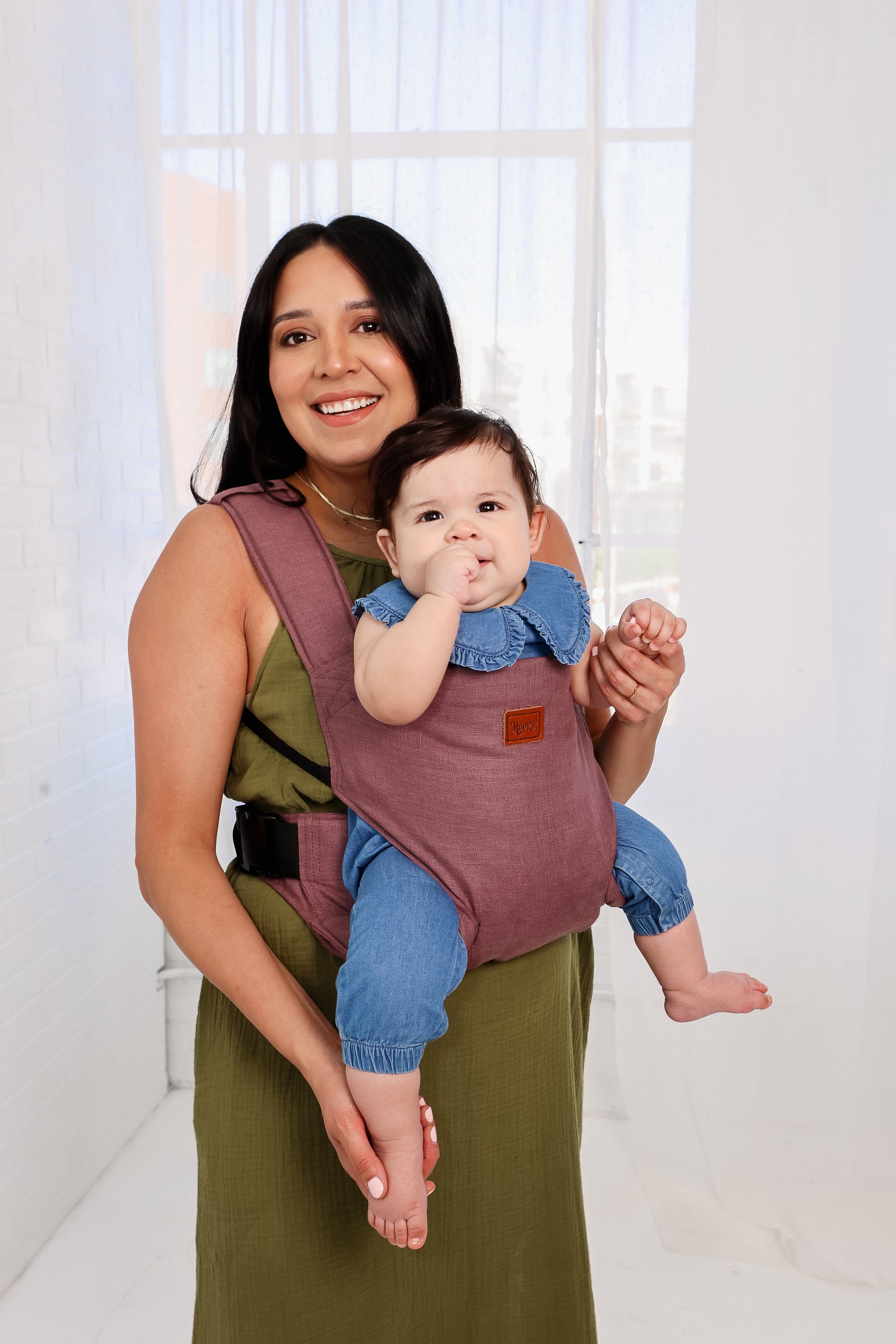 Exploring the World Together: Forward-Facing Baby Carriers – Happy Baby
